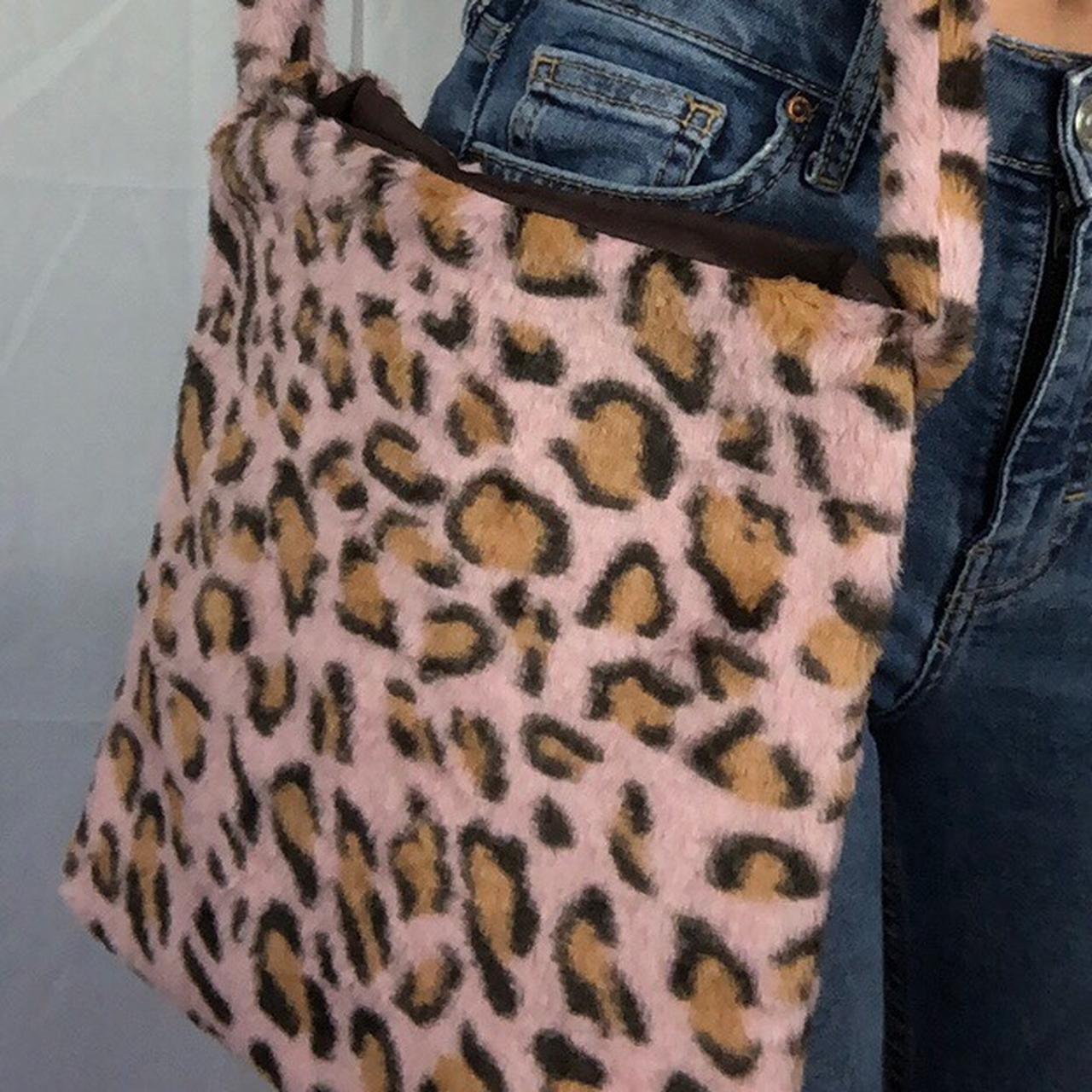 Pink fluffy leopard print bag £14 24cm x 24cm ... - Depop