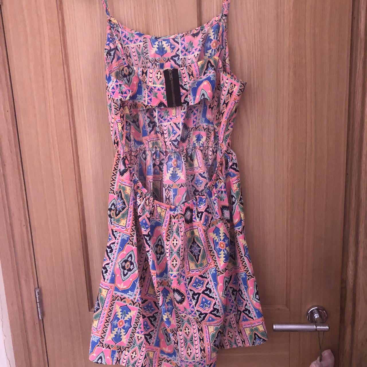 Primark cut out summer dress size 14 never worn - Depop