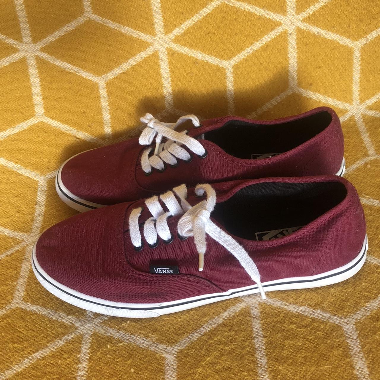Burgundy an authentic low pro - Depop