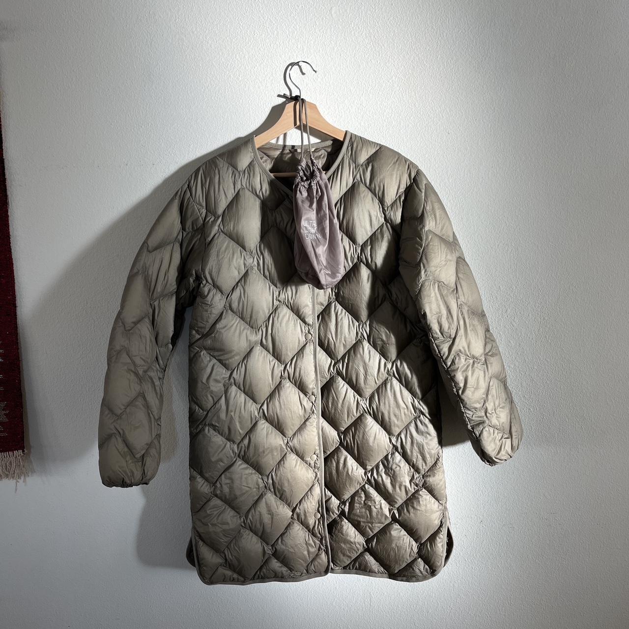 Uniqlo ultra light down puffer liner with matching... - Depop