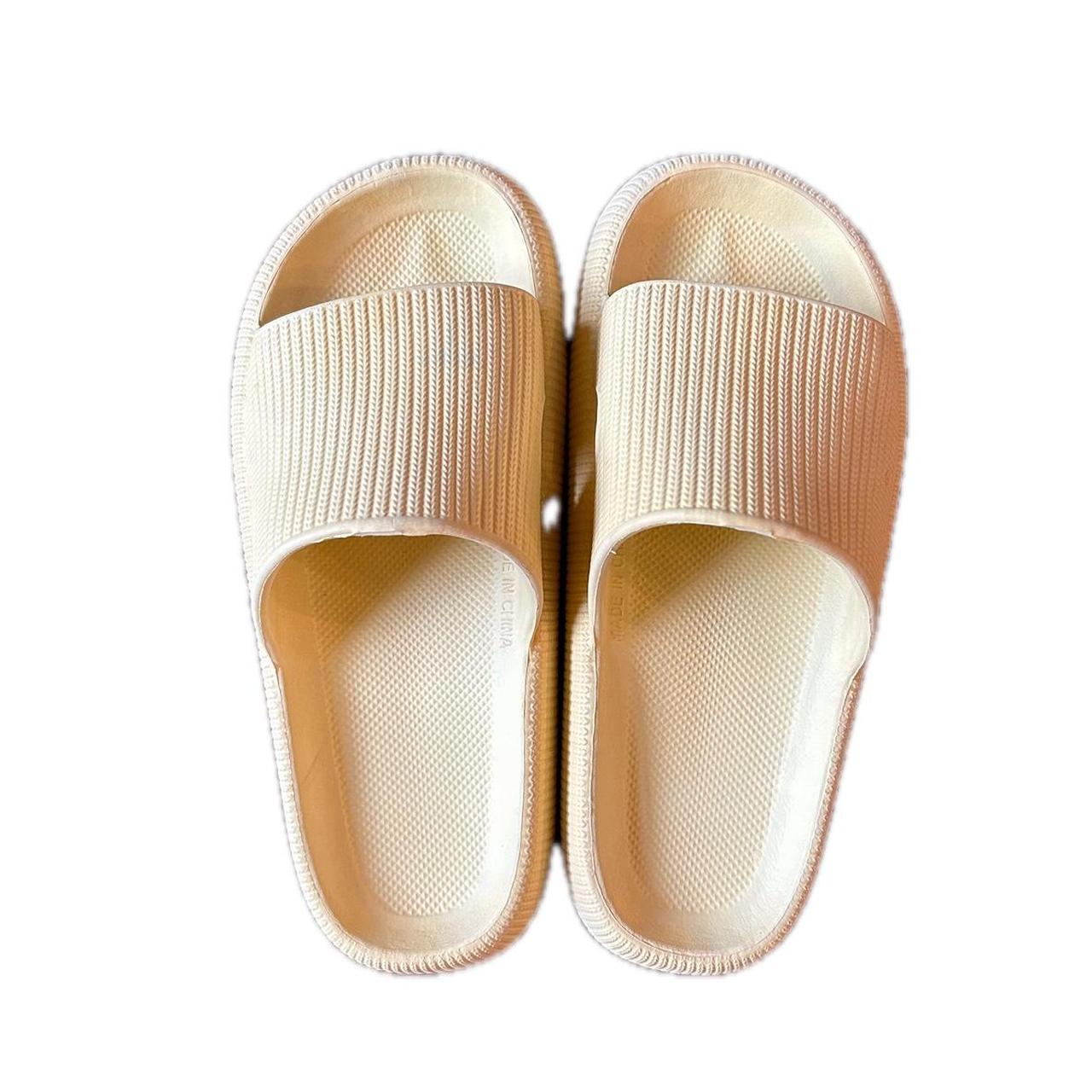 yellow lightweight slides 🌸 • lightly used • small... - Depop