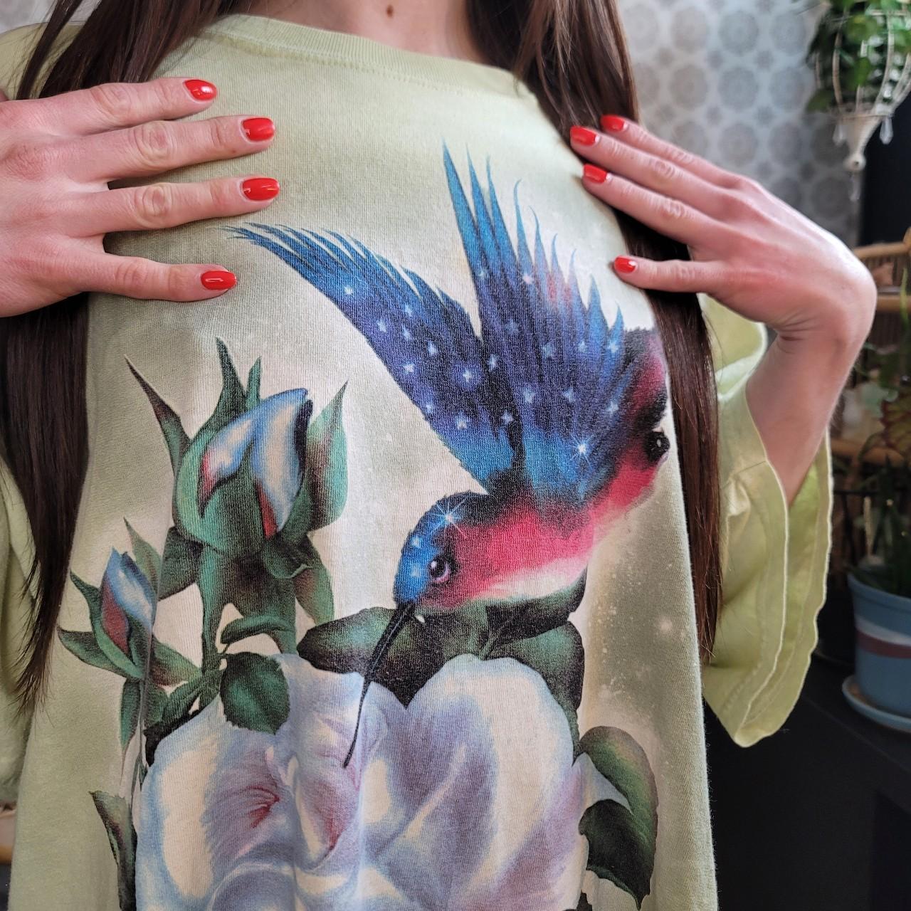 The Mountain Women's Red and Green T-shirt | Depop