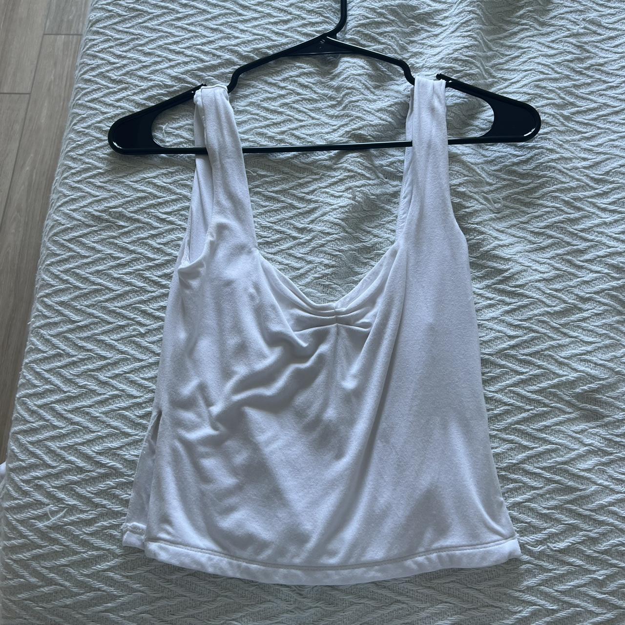 White fox top! Super trendy right now and in perfect... - Depop