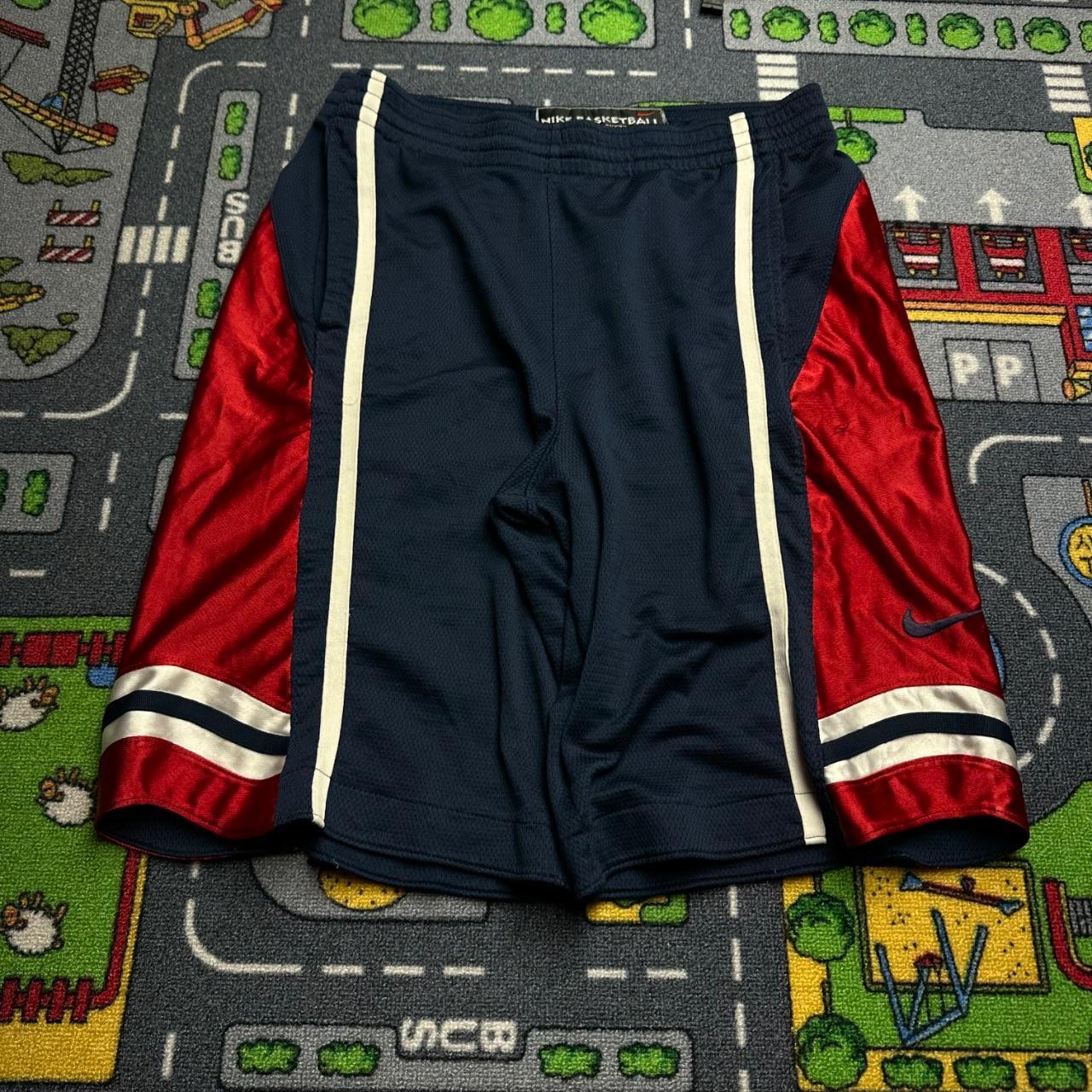 🌟 2029 - Vintage 90's Nike Navy & Red Basketball... | Depop