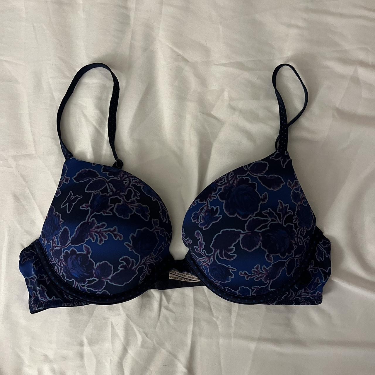 Blue and navy floral underwire push-up bra from... - Depop