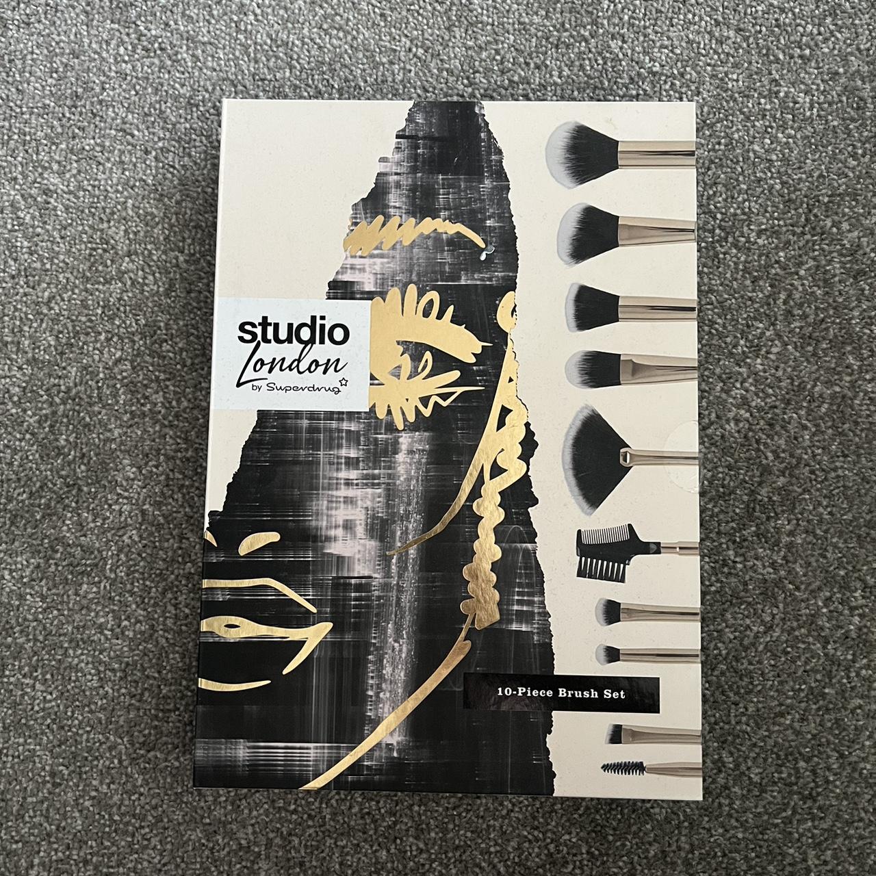 Studio London brush set 10 piece brush set never used! - Depop