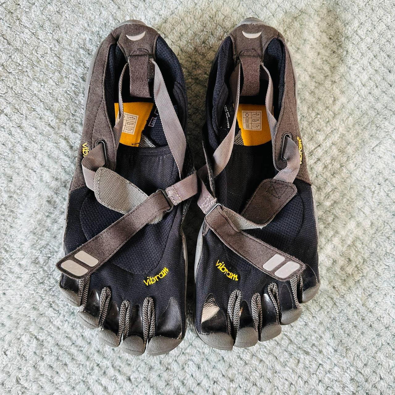 VIBRAM Five-Fingers Men's Black Rubber Sole Toe... - Depop