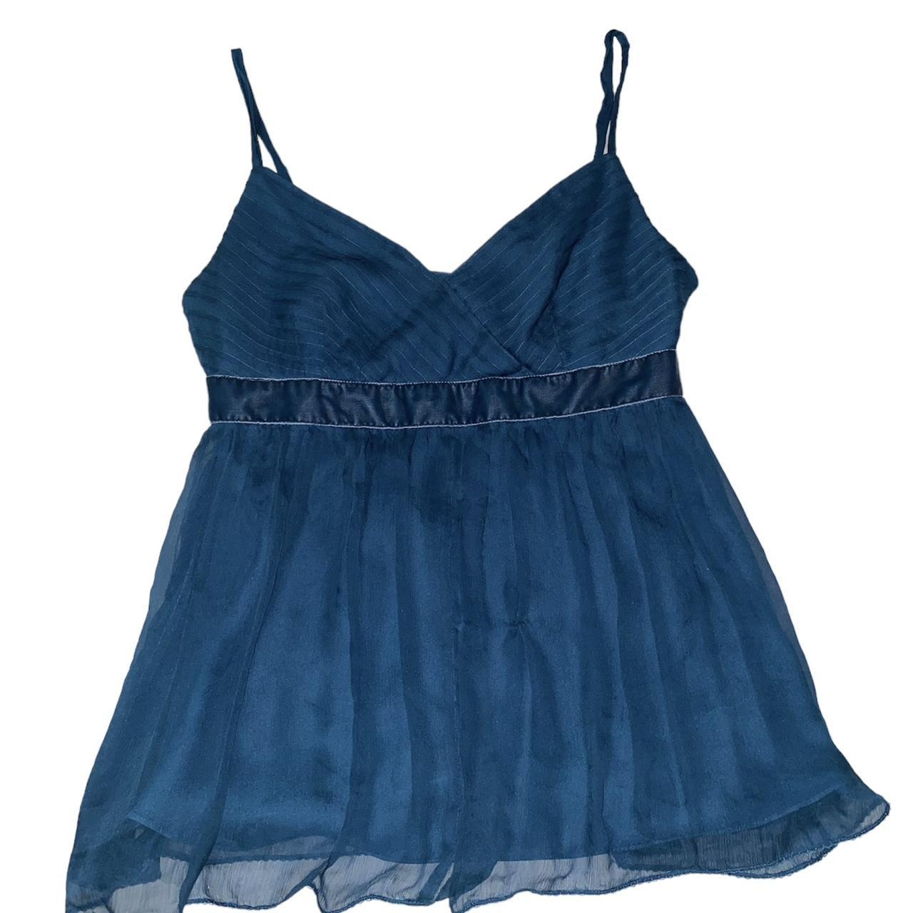 2000s blue flowy tank top - Depop