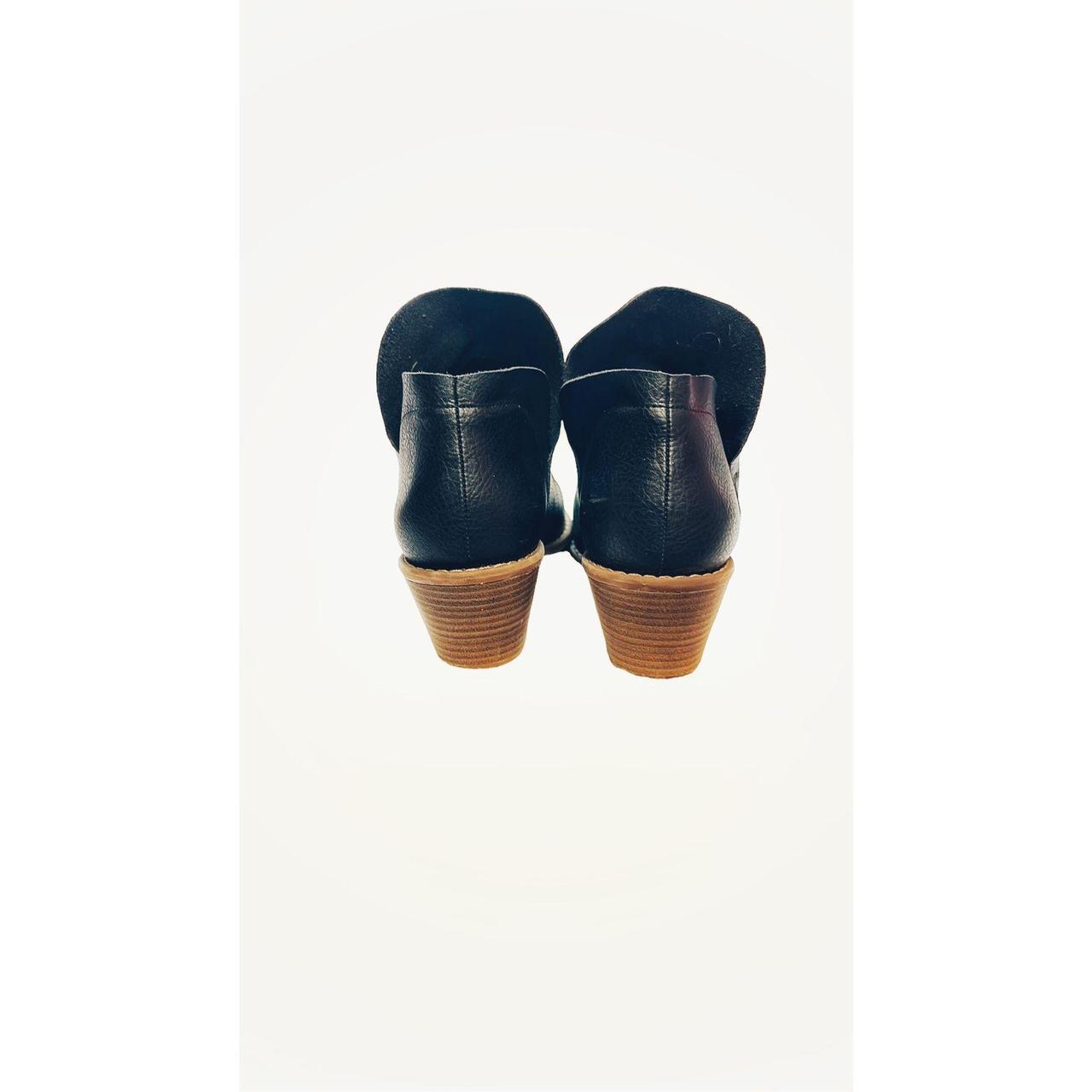 Universal Threads Black Ankle Boots 8.5 Slip on Wide... - Depop