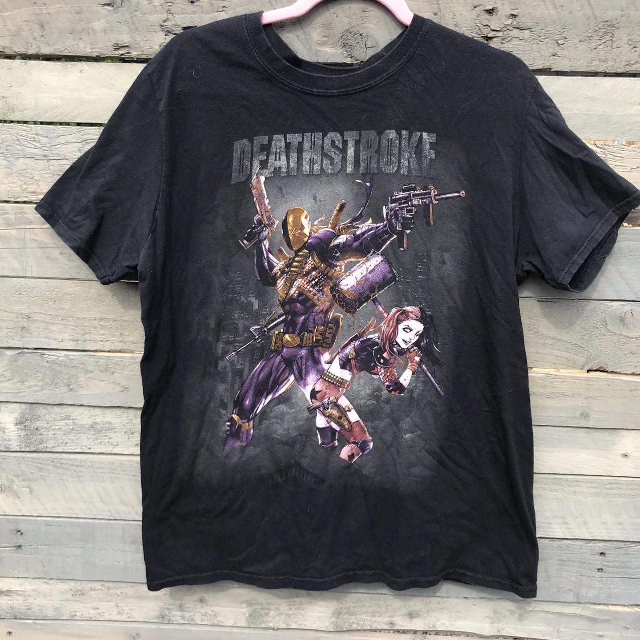 Justice league deathstroke harlequin T-shirt large - Depop