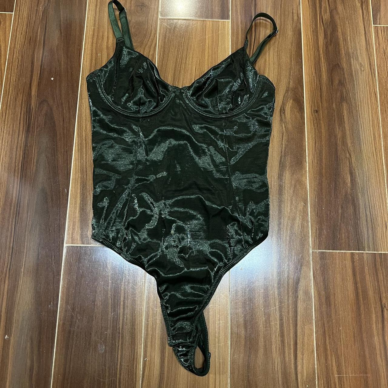 Green satin looking shiny green bodysuit from asos.... - Depop