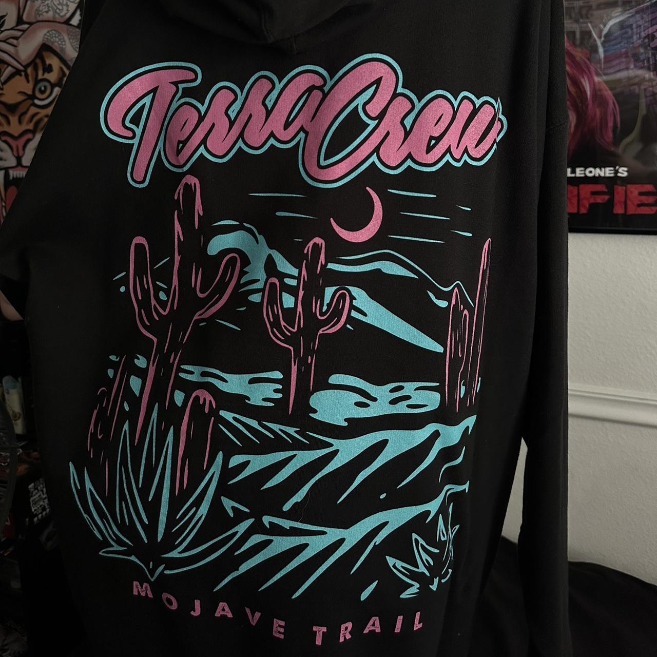 Terra Crew Hoodie // 2XL But runs small and fits... - Depop