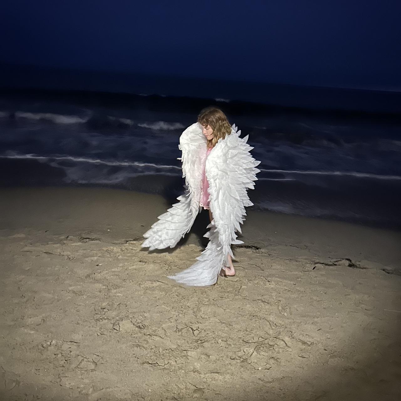 MEET THE SELLER/ARTIST: My name is Ivy Hawkins! I am... - Depop