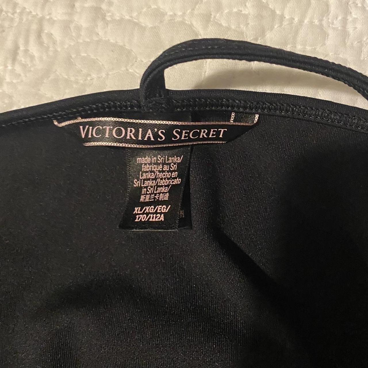 Victoria’s Secret Workout Crop Top🖤 size xl, no... - Depop