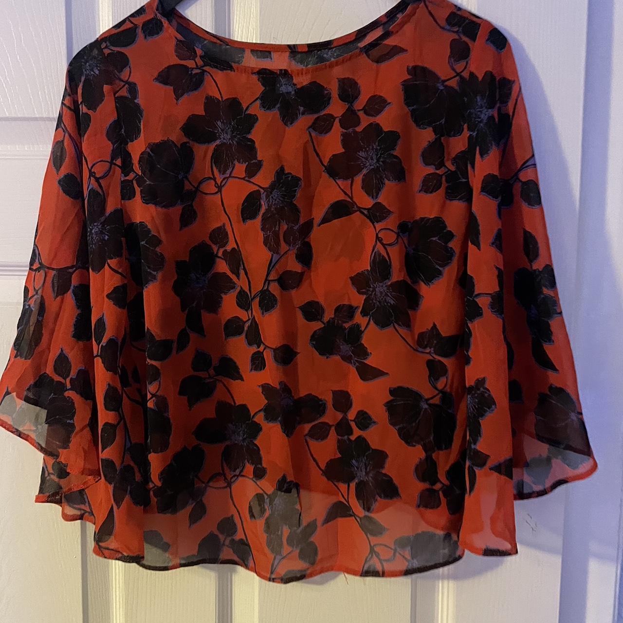 New look Red mesh poppy pattered top Size 10 - Depop