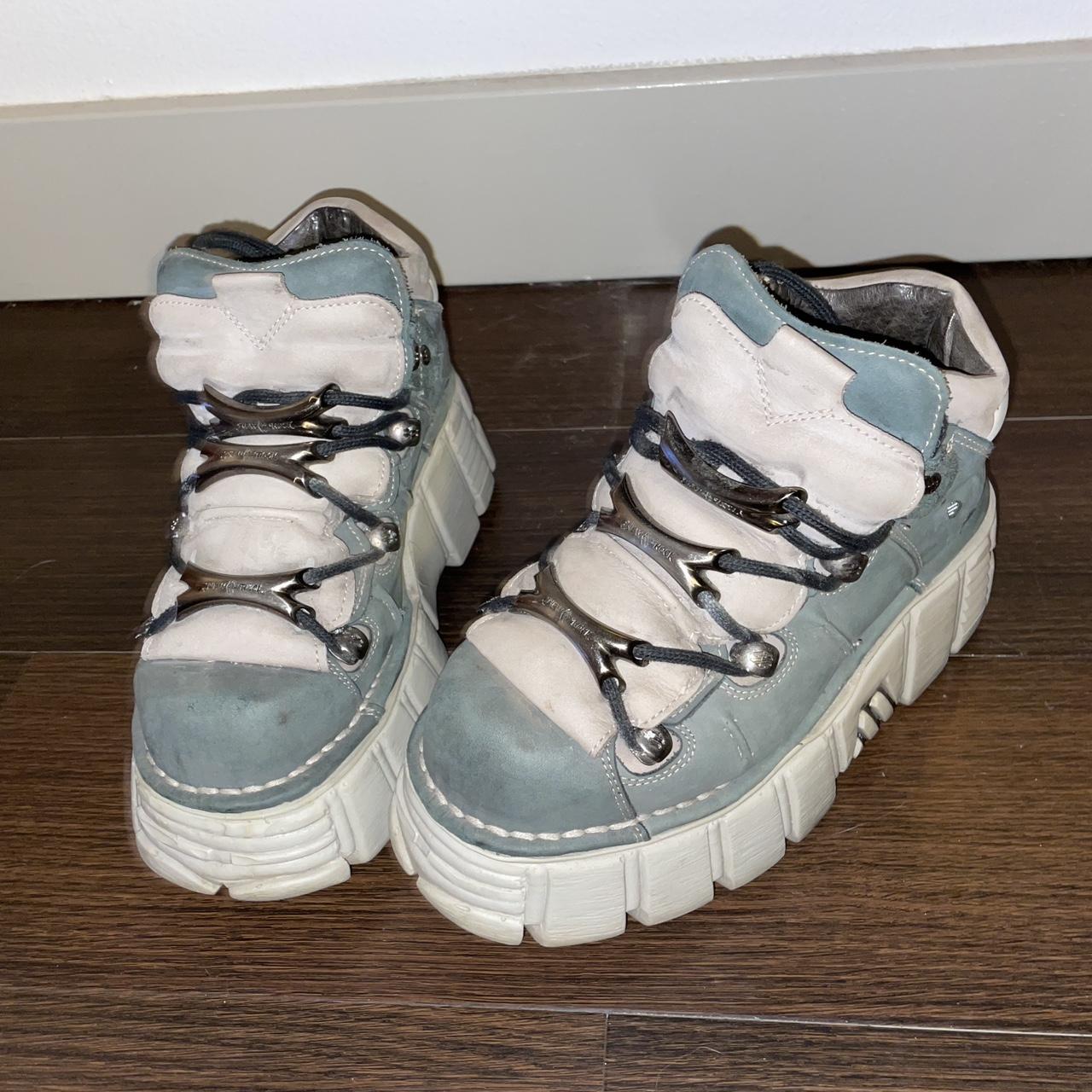 reselling these GORGEOUS super cute slate new rock... - Depop