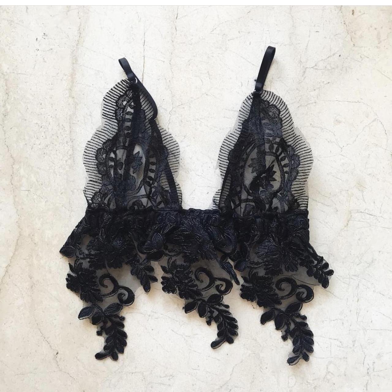 CHELSEA EVE LOVE STORY BRALETTE - BLACK SIZE SMALL... - Depop