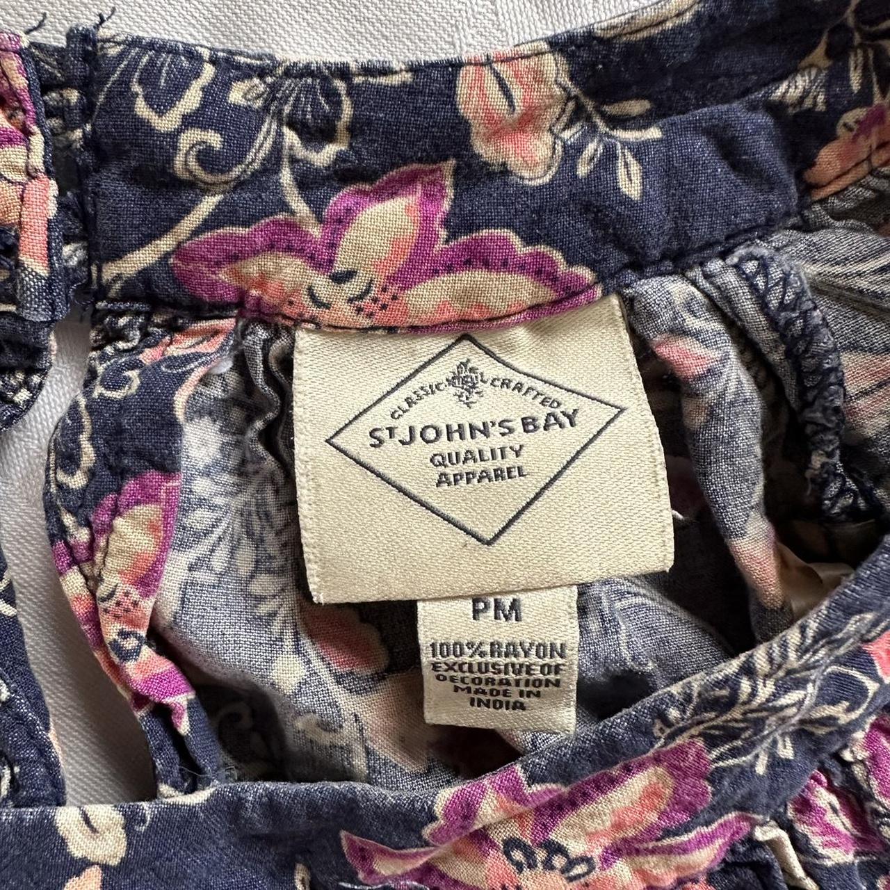 Floral baby doll top with kinda puffy sleeves and a... | Depop