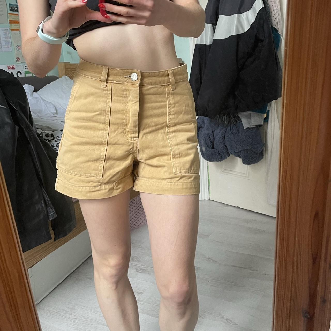 high-waisted cargo style monki shorts very good... - Depop high-waisted cargo style monki shorts very good... - Depop