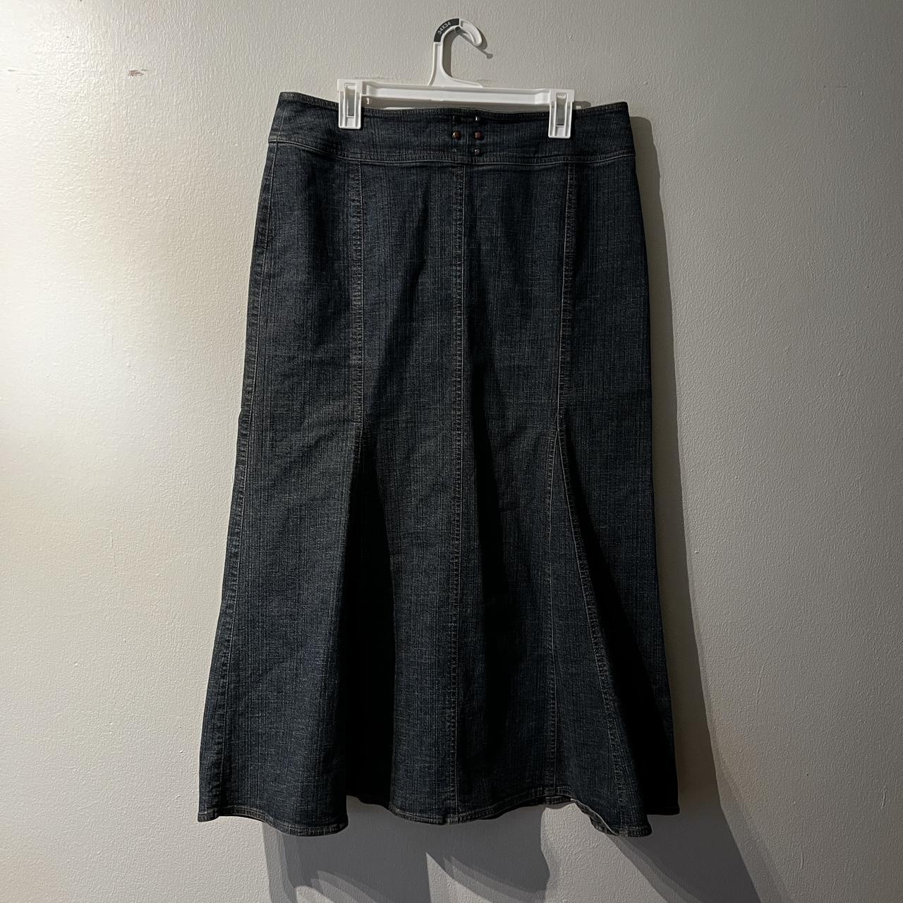 Glaser Maxi skirt- length 36in, waist 36in, hip 22in... - Depop