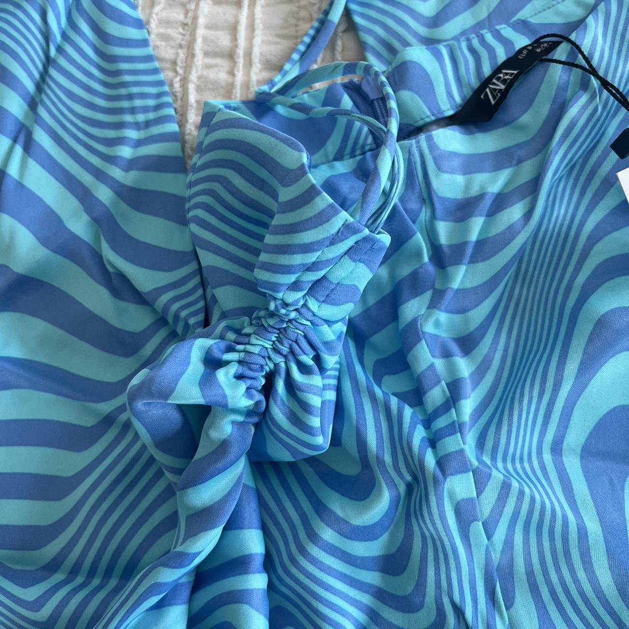 Zara psychedelic blue pants that sinches at the... - Depop