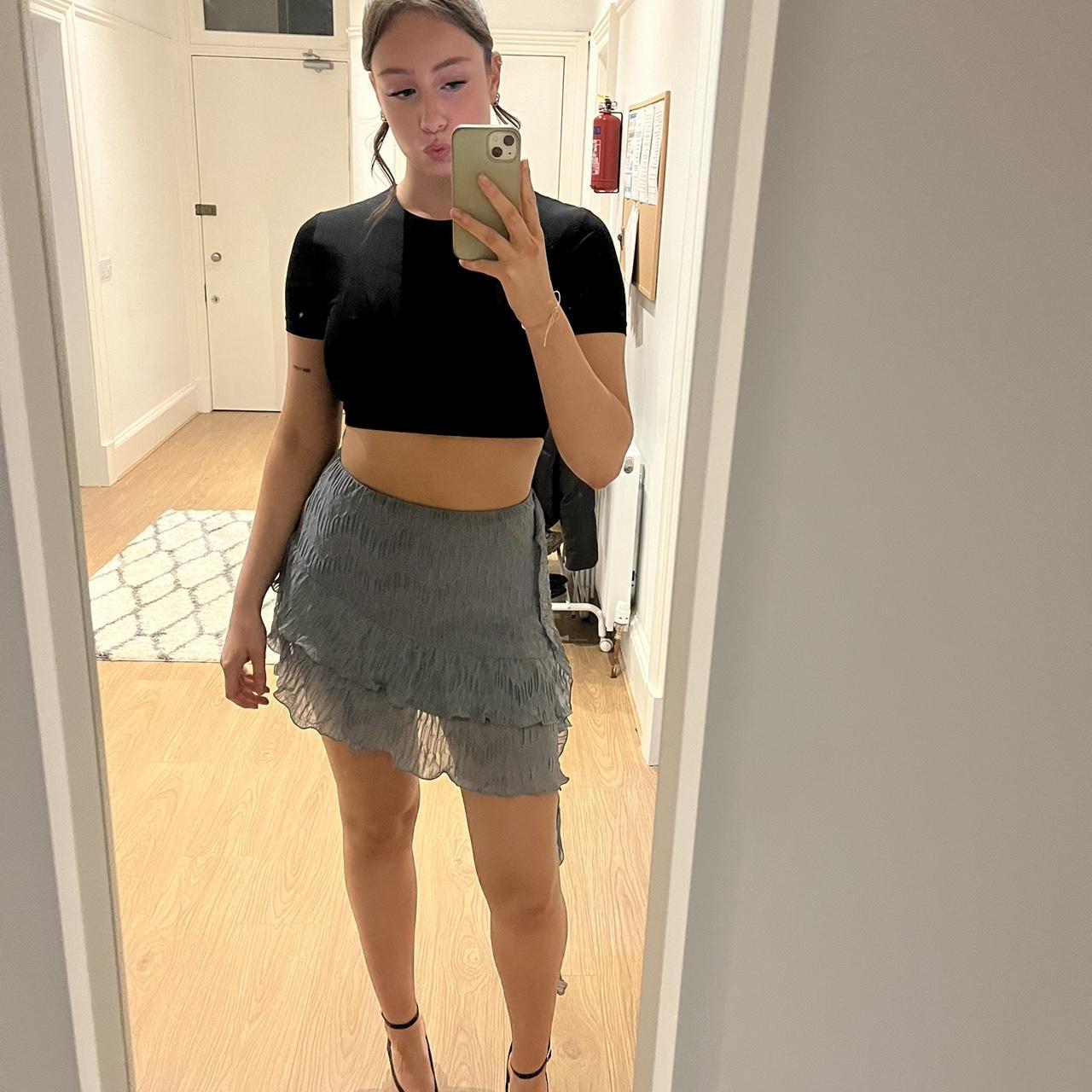 stunning Zara skirt size L would fit size 10 worn... - Depop