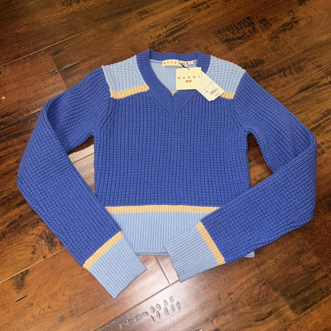 UNIQLO Women's multi Jumper | Depop UNIQLO Women's multi Jumper | Depop