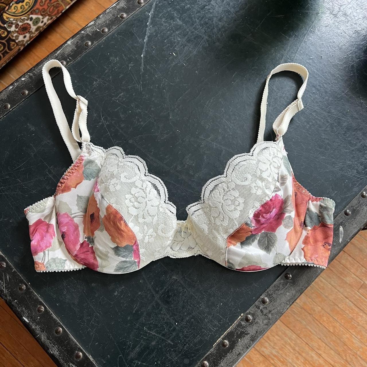 Vintage 90s Maidenform floral pastel bra 💐 So cute... | Depop