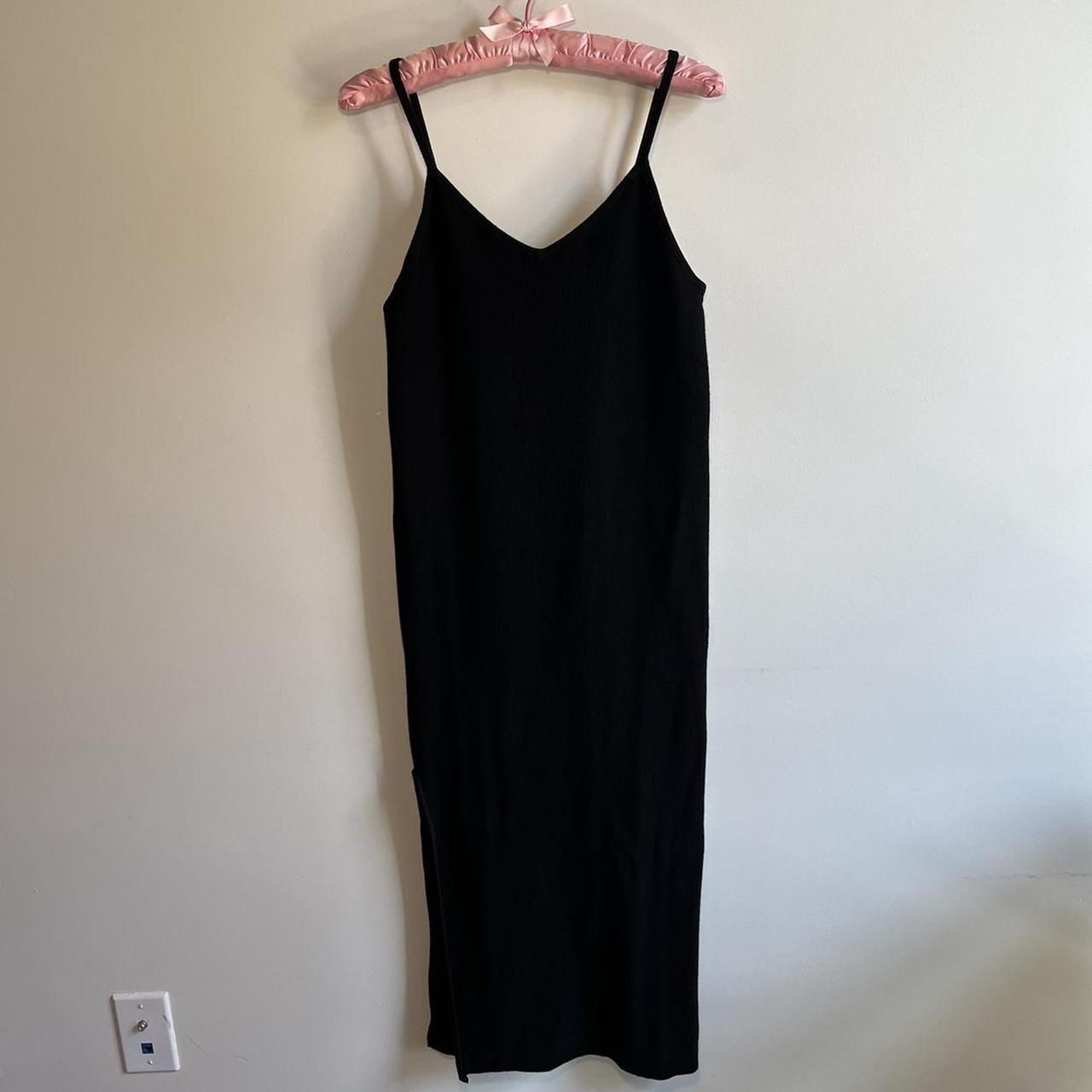 Fabletics ribbed midi dress with thigh slit. So... - Depop