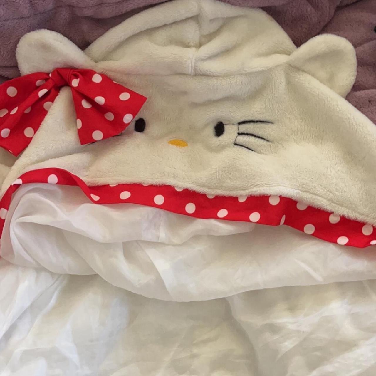 sanrio (not legitimate obviously) hello kitty... - Depop