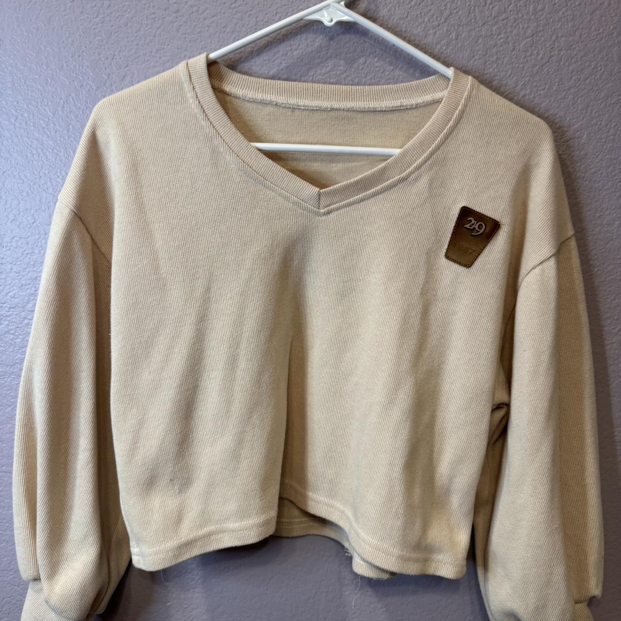 Cream and tan cropped V-neck sweater #cropped | Depop