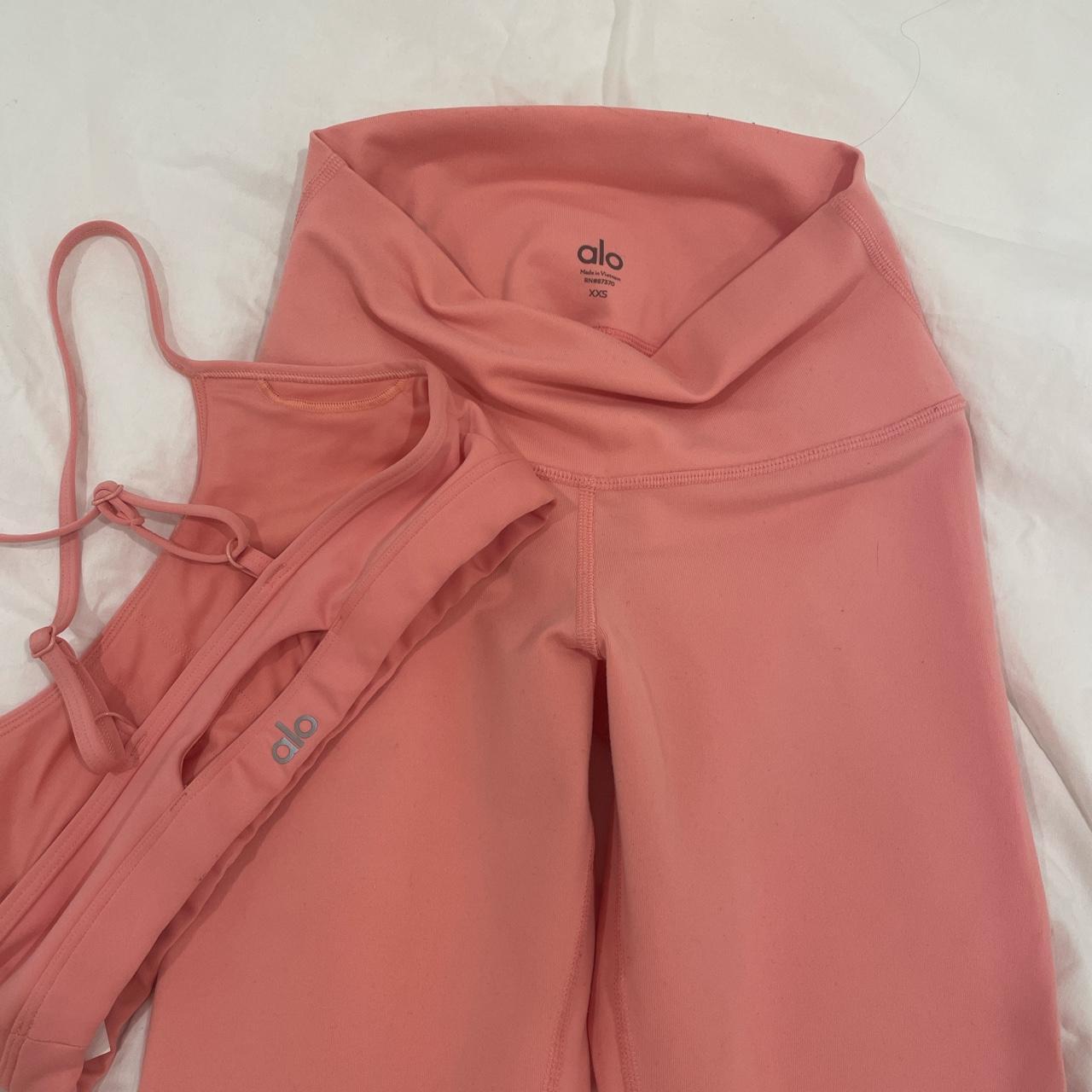 Alo pink set XS top XXS leggings - Depop