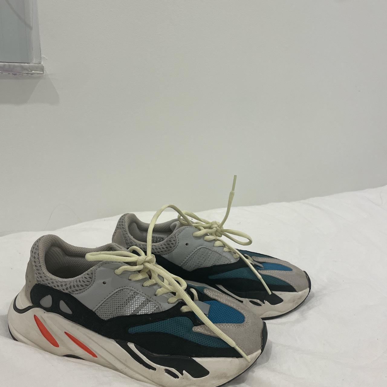 Yeezy boost 700 wave runners (Men’s 6 1/2) - Depop