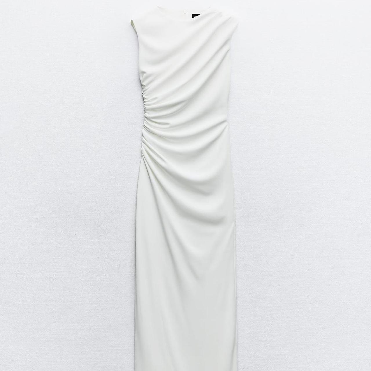 super cute white zara maxi dress. it’s so flattering... - Depop