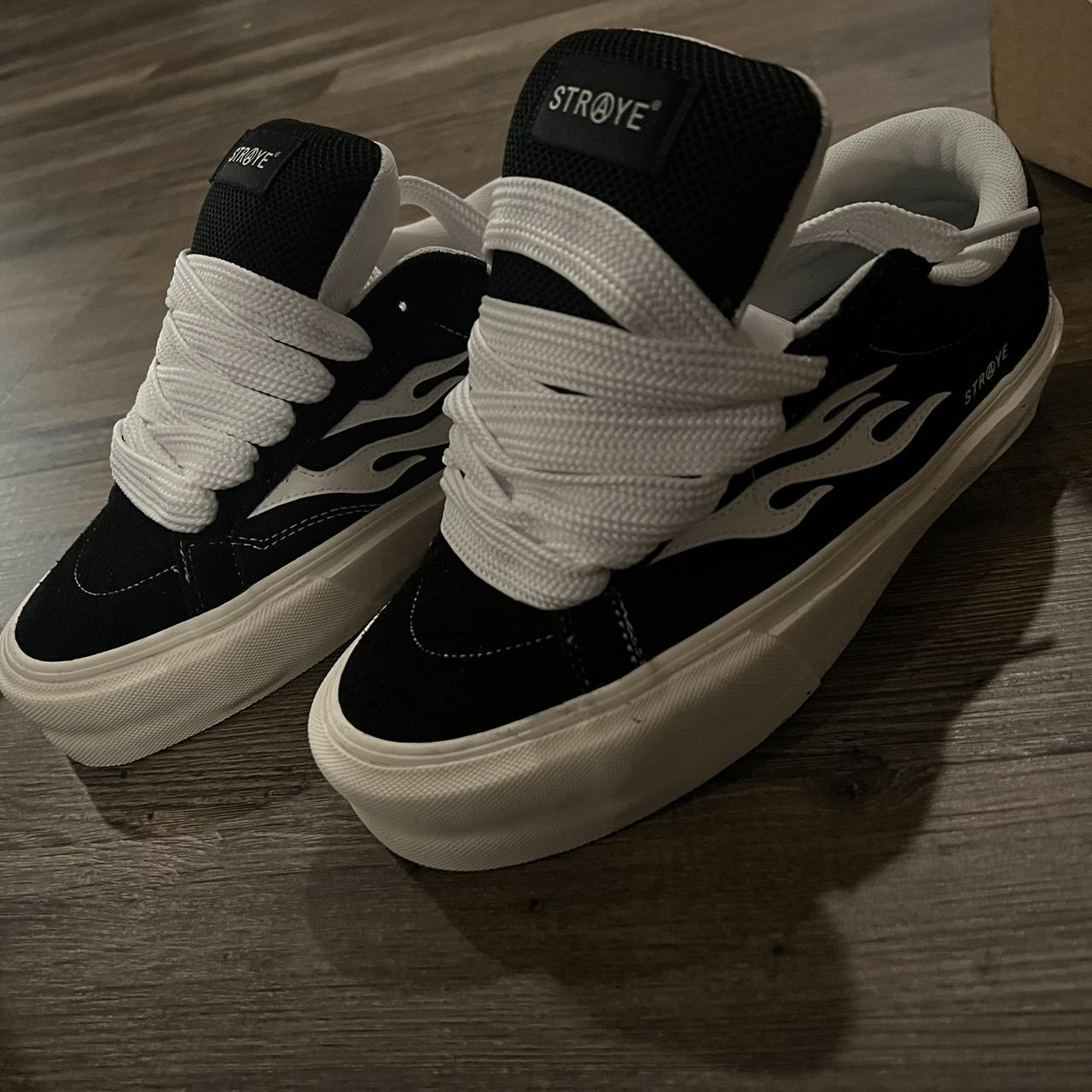 Size m8 or w9.5 Straye Stompers (platform) brand new... | Depop