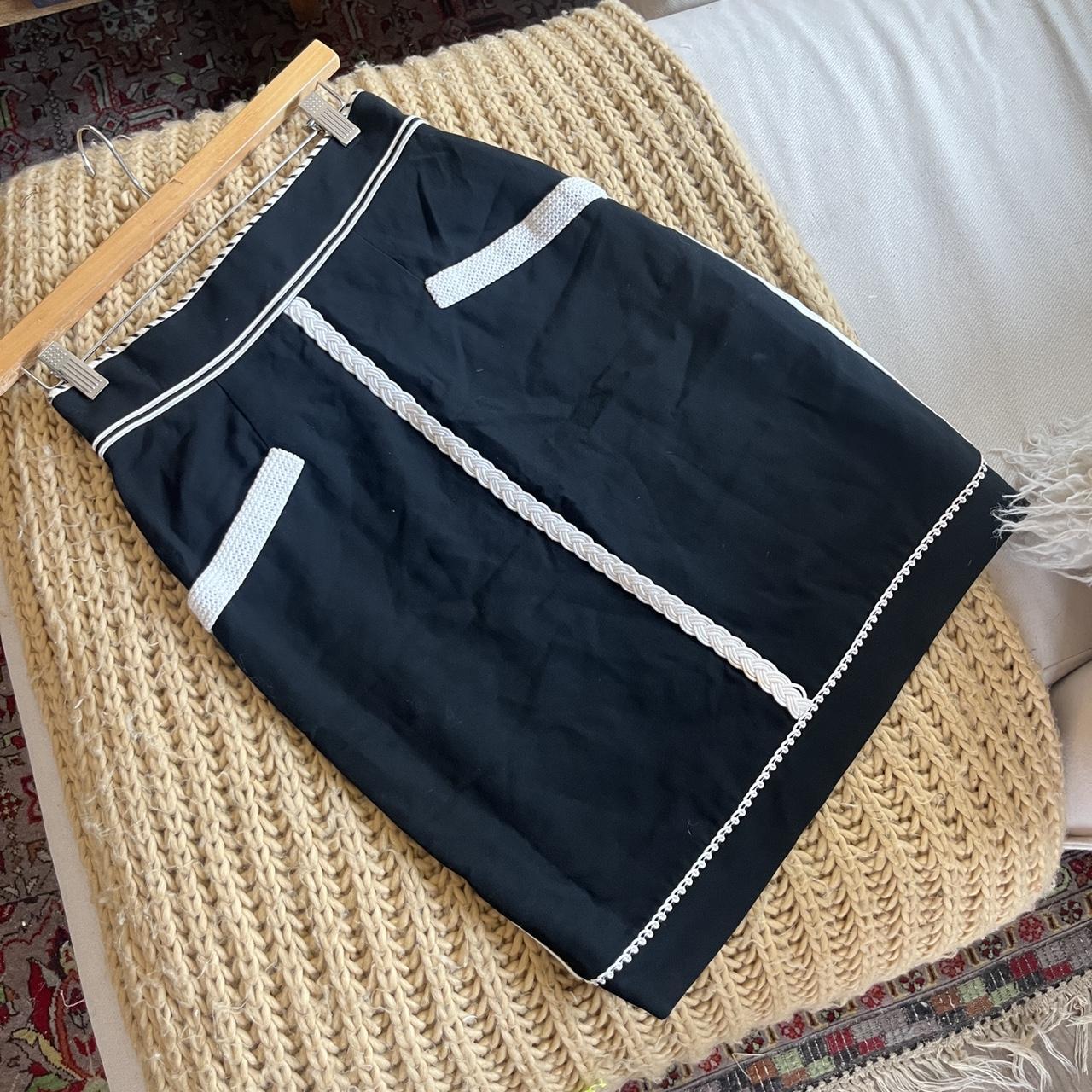 Iconic Vintage 1990’s CHANEL Skirt !... - Depop