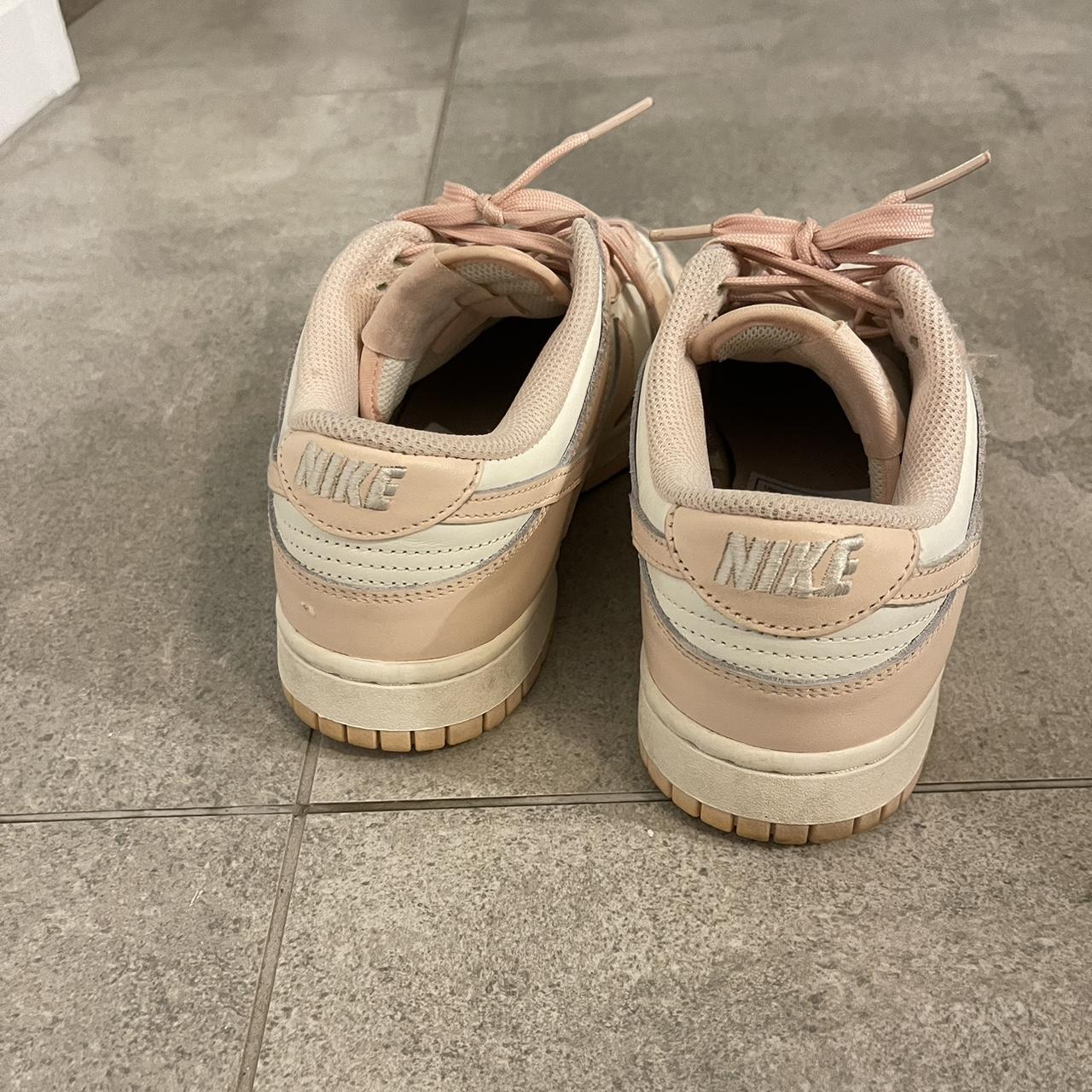 Women’s Nike dunk - orange pearl great condition size 8 - Depop