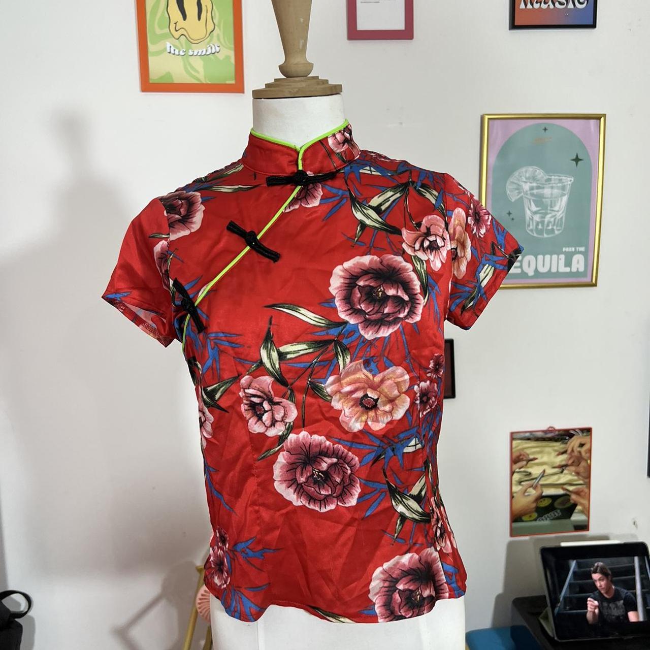 Red flower top - Depop