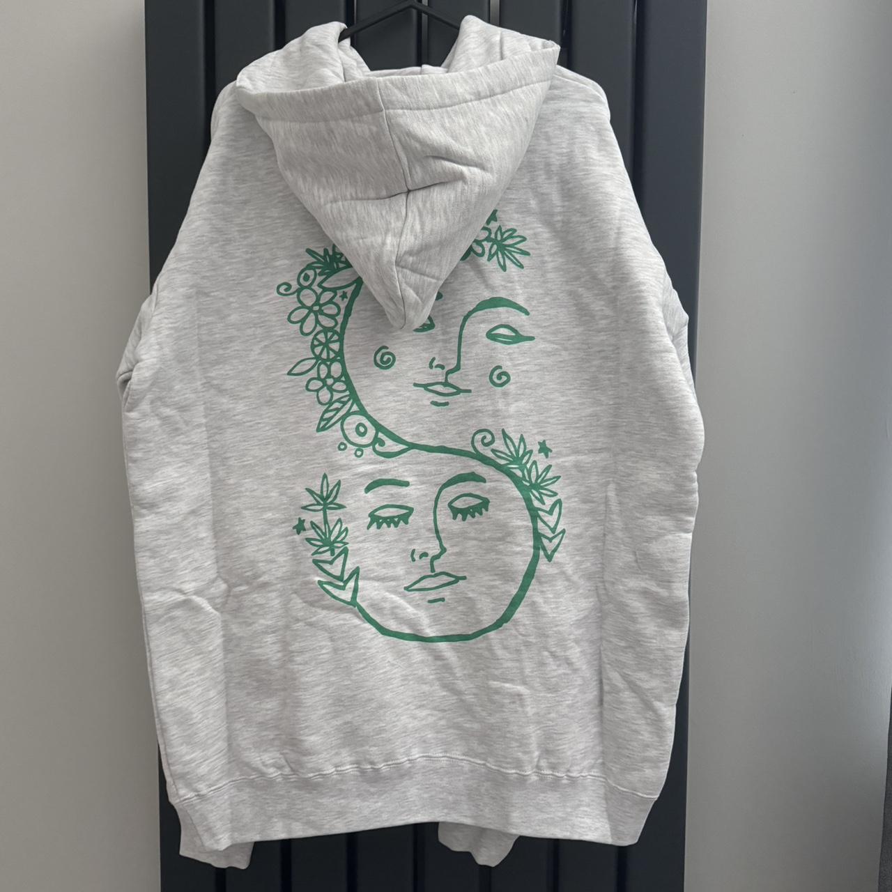 Small grey Stüssy sound of summer hoodie - Depop