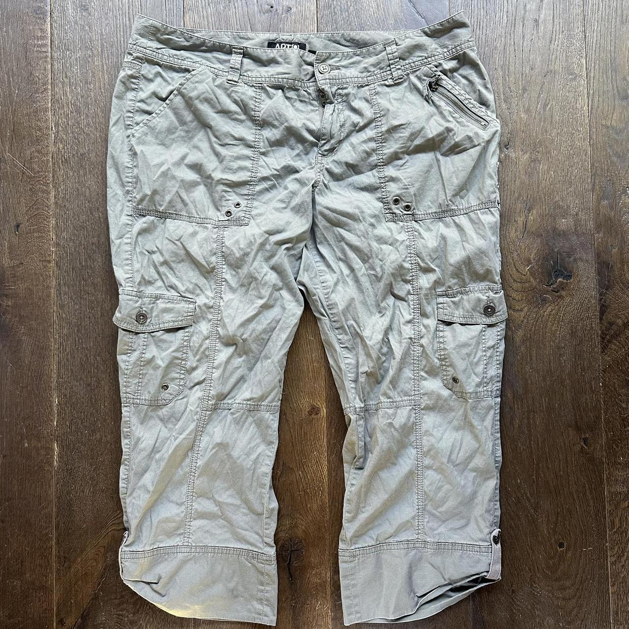 90s gray cargo pants Vintage cargo capris, women’s... - Depop