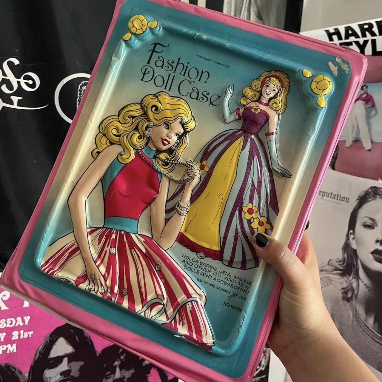 Vintage Barbie Box & Barbies 💋 - 6 barbie dolls,... - Depop