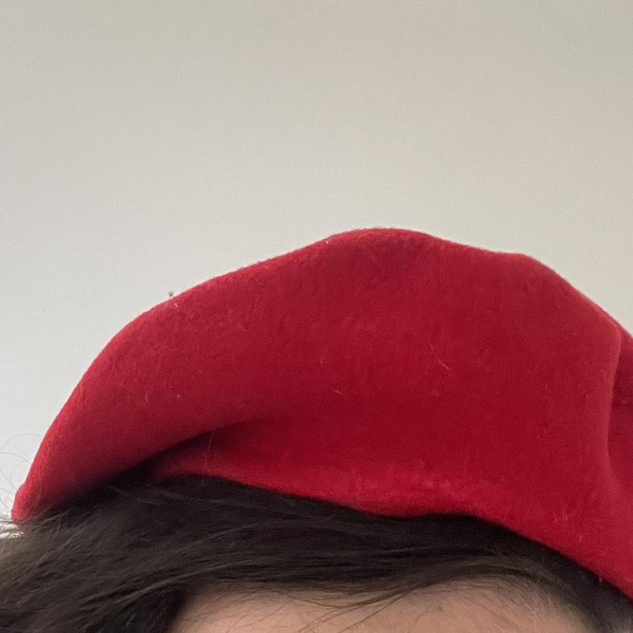 Red Kangol beret thrifted- super cute just doesn't... - Depop