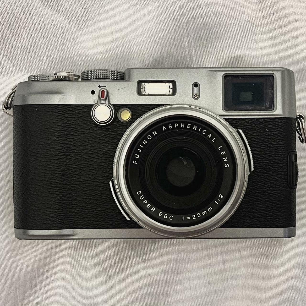 Fuji Finepix X100 Digital Camera What's... - Depop