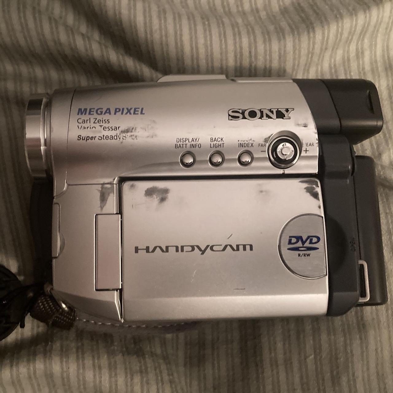 Sony Handycam Works good - Depop