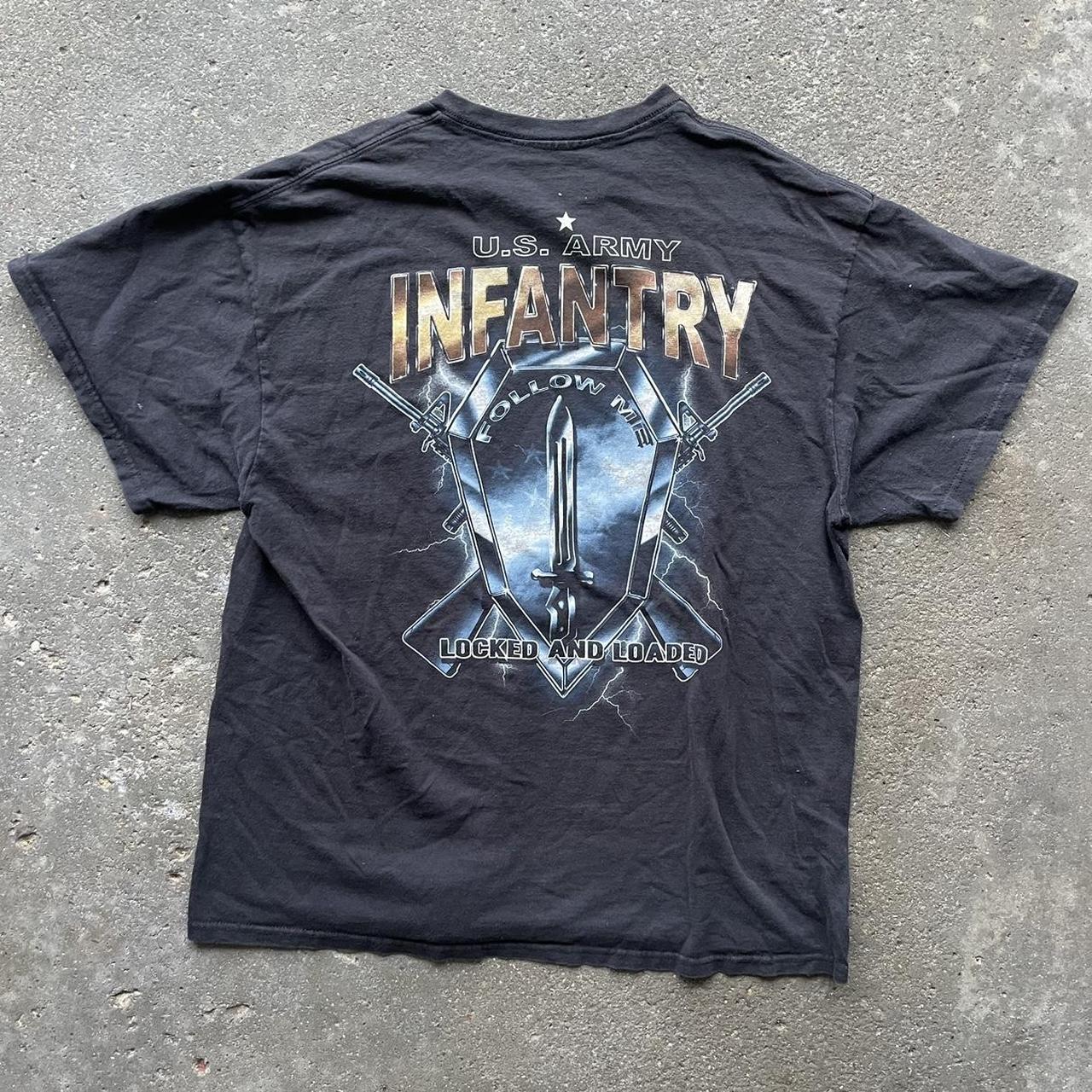 us army gun tee. size xl fits tts. really nice back... - Depop