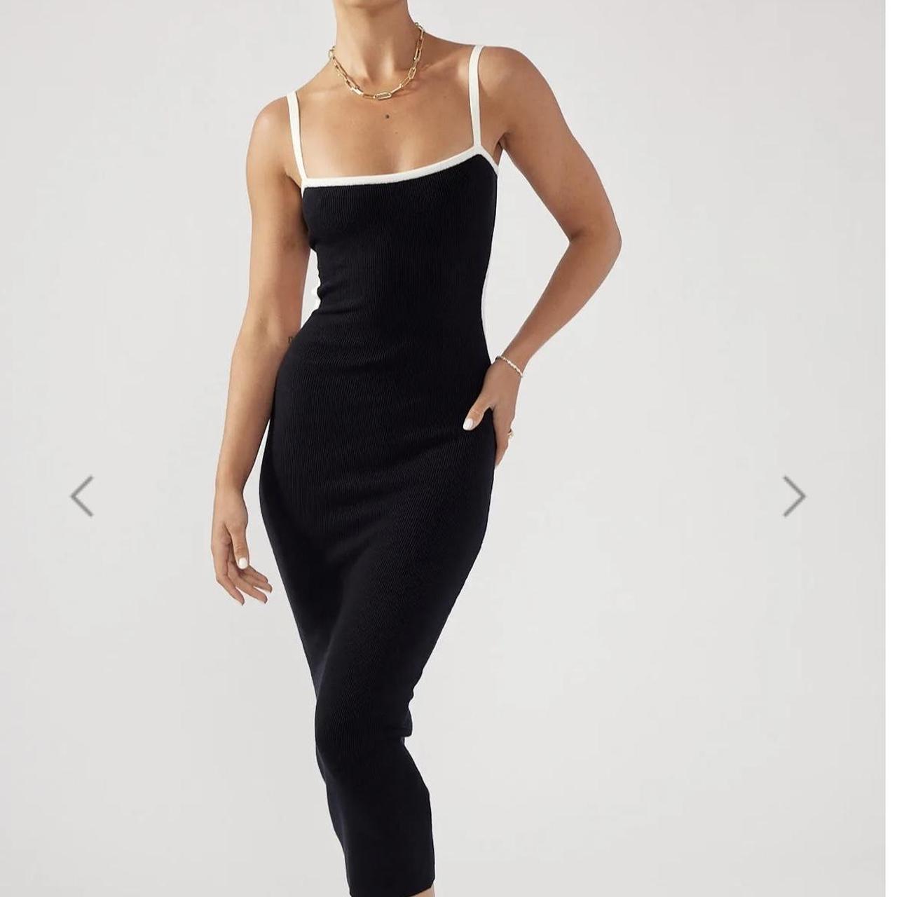 perfect stranger dress - size 6/xs. worn a handful... - Depop