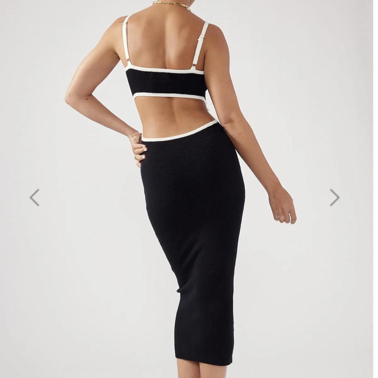 perfect stranger dress - size 6/xs. worn a handful... - Depop