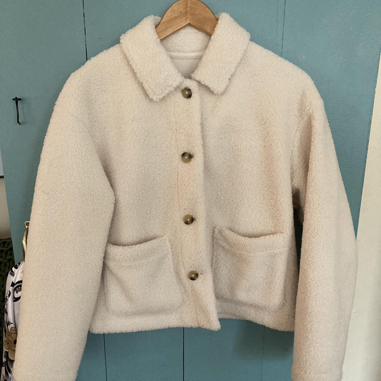 Women’s Cream Uniqlo Teddy Jacket Only worn a few... - Depop