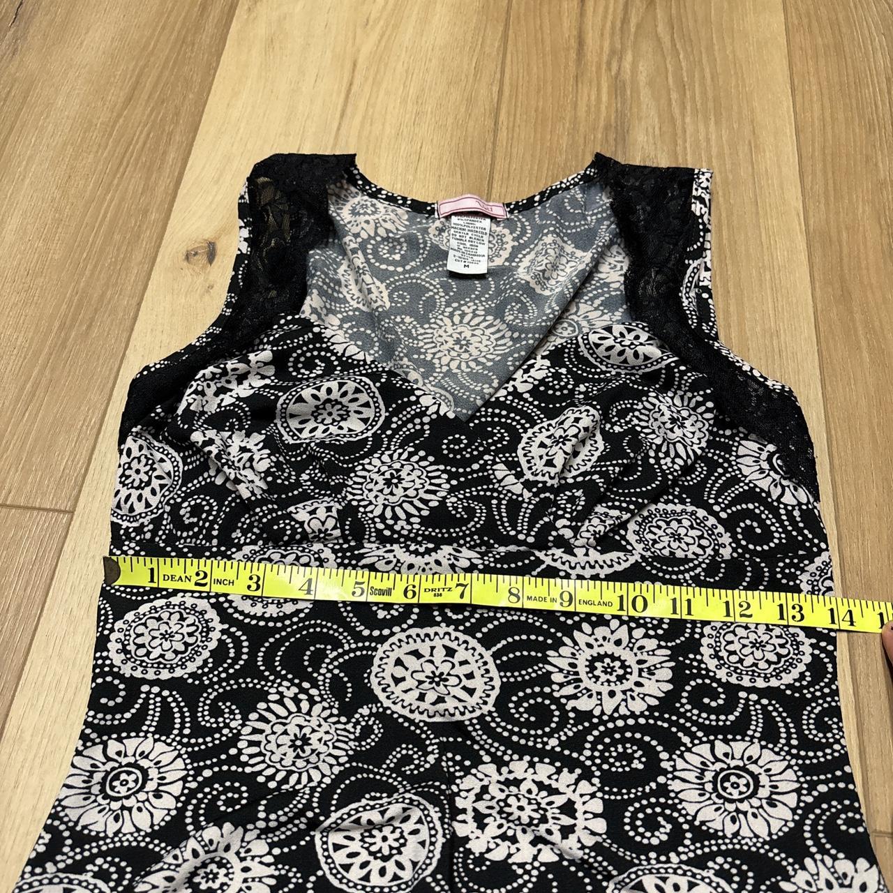 Super cute Y2K black and white print fitted top with... | Depop