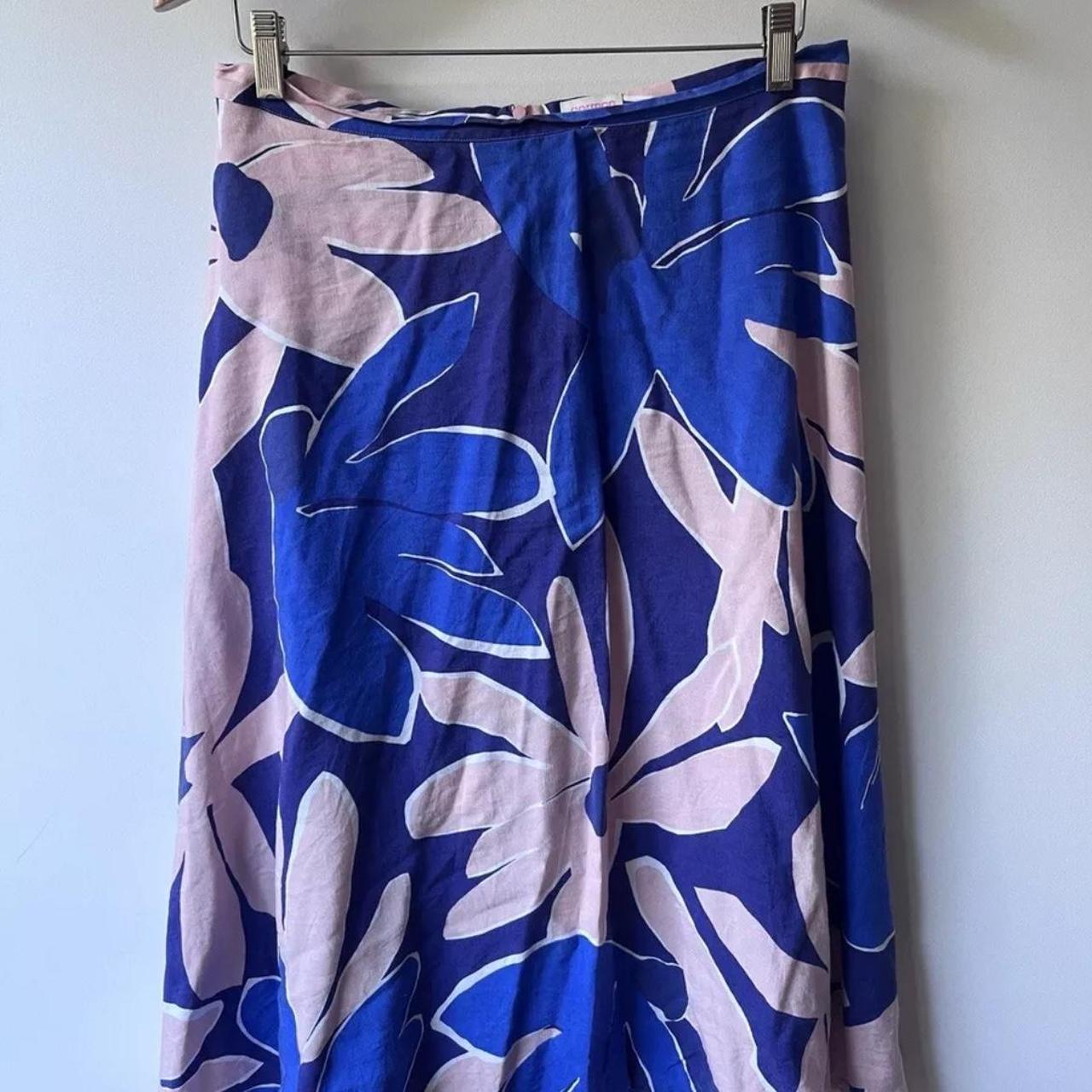 Gorman Blue and Pink Floral Jurassic Daisy Print... - Depop